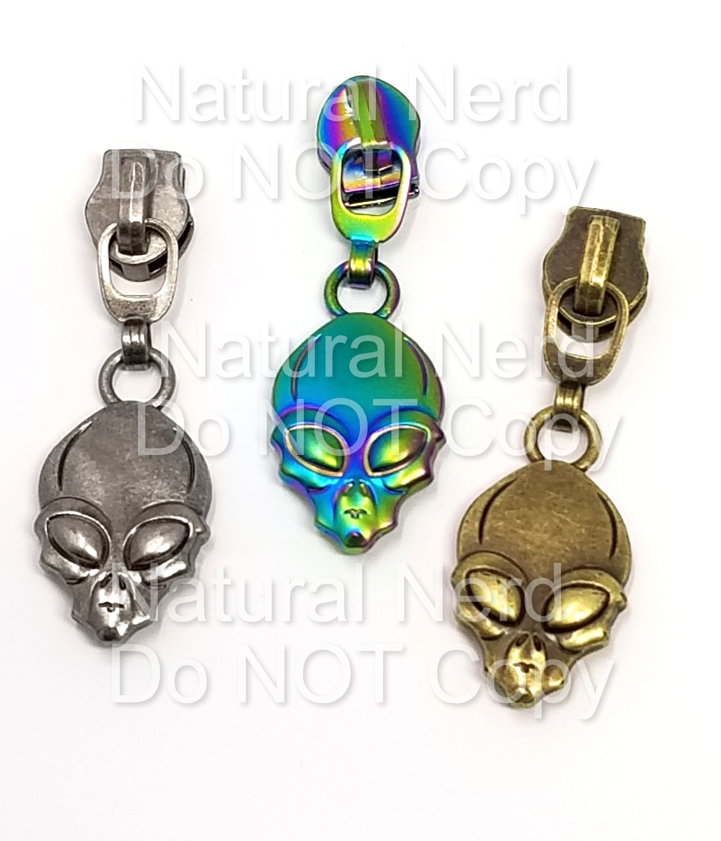 Alien Head Zipper Pull – Natural Nerd Fabrics and Hardware